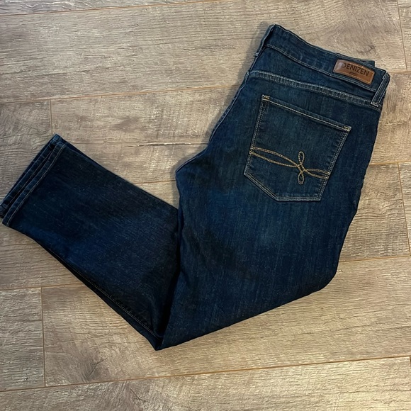 Denizen from Levi's | Jeans | Denizen Levis Womens 6 33x3 Blue Modern ...
